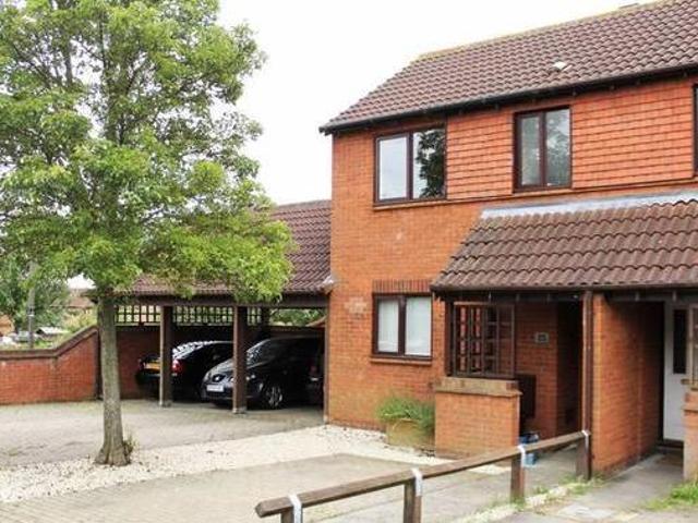 2 bedroom semidetached house for rent in Buzzacott Lane North Furzton Milton Keynes MK4
