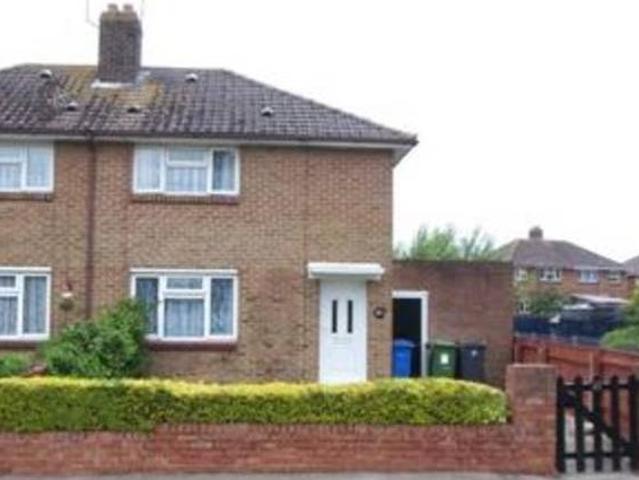 2 bedroom semidetached house for rent in Cavan Crescent Waterloo Poole BH17