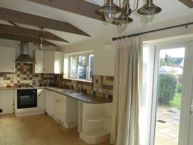 2 bedroom semidetached house for rent in Chapel Close Toddington Bedfordshire LU5