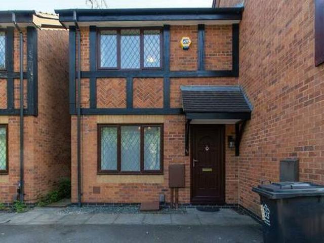 2 bedroom semidetached house for rent in Cherry Hills Road Leicester LE3