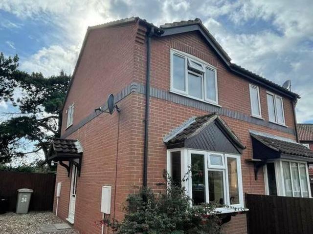 2 bedroom semidetached house for rent in College Close Horncastle LN9