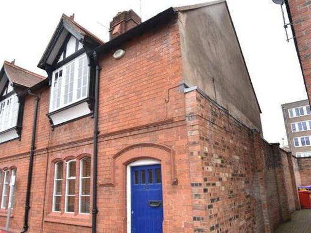 2 bedroom semidetached house for rent in Commonhall Street CH1