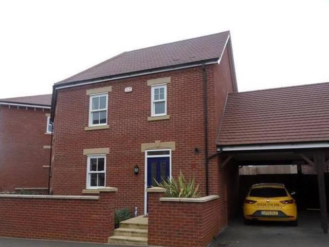 2 bedroom semidetached house for rent in Crowsley Road Kempston MK42