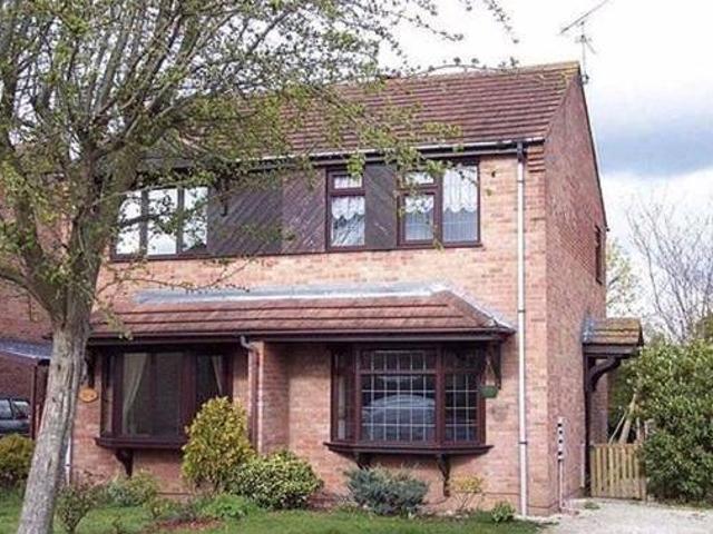 2 bedroom semidetached house for rent in Digby Close Lincoln Lincolnshire LN6