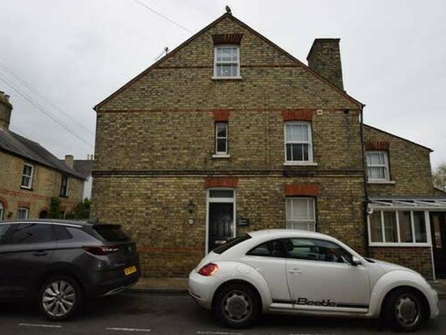 2 bedroom semidetached house for rent in Euston Street Huntingdon PE29