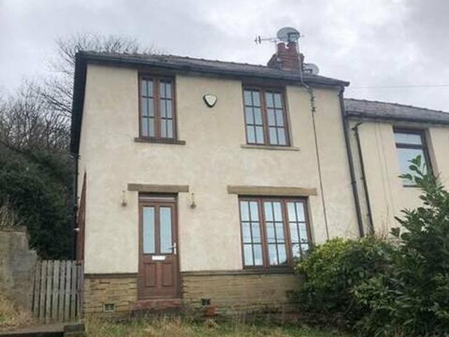 2 bedroom semidetached house for rent in Forest Road Huddersfield HD5