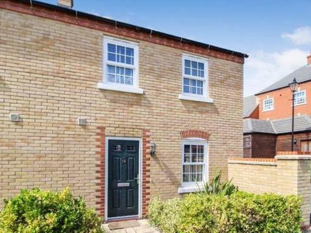 2 bedroom semidetached house for rent in Griffin Way Bedford MK42