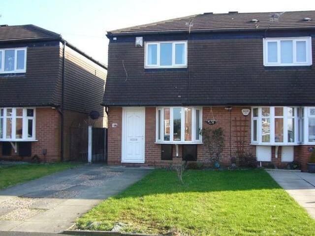 2 bedroom semidetached house for rent in High Street Manchester Greater Manchester M43
