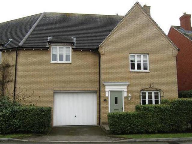 2 bedroom semidetached house for rent in Prince Charles Avenue Stotfold Hitchin SG5