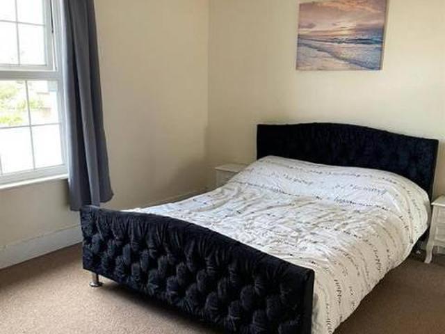 2 bedroom semidetached house for rent in St Marys Road ClactononSea CO15