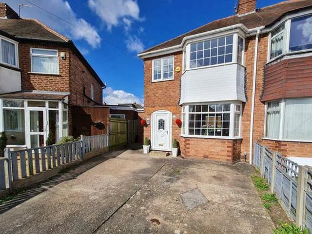 2 bedroom semidetached house for rent in Sunleigh Grove Birmingham B27