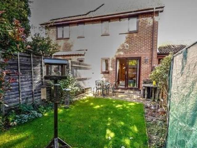 2 bedroom semidetached house for rent in Sandringham Road Petersfield GU32