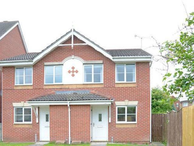 2 bedroom semidetached house for rent in Tedder Road Acomb YO24