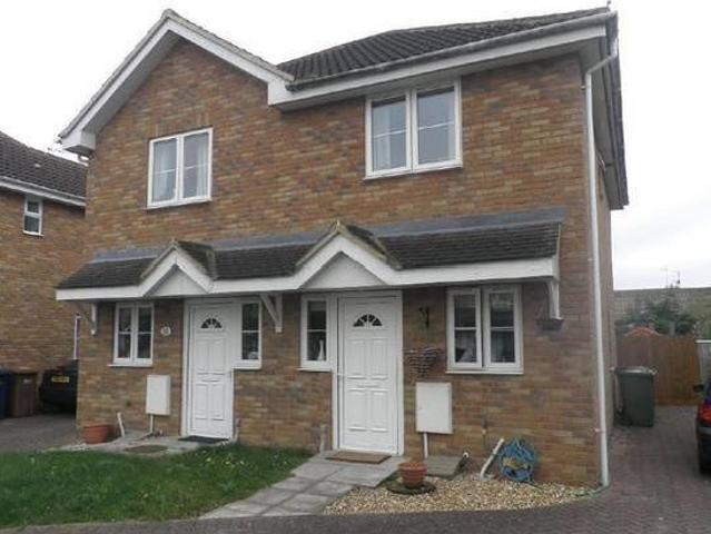 2 bedroom semidetached house for rent in The Birches MARCH PE15