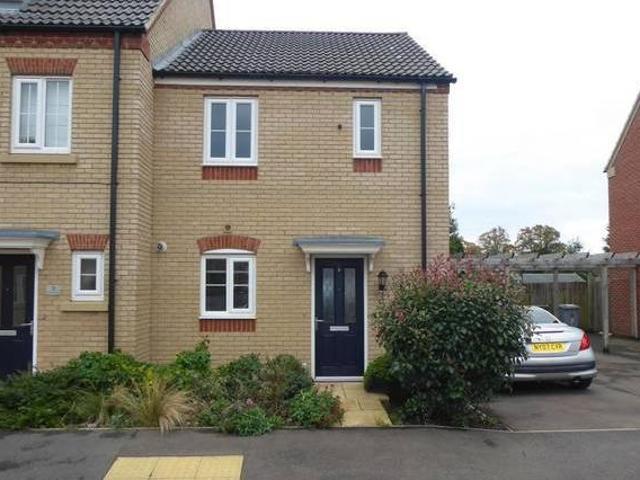 2 bedroom semidetached house for rent in Thirsk Close Bourne Lincolnshire PE10