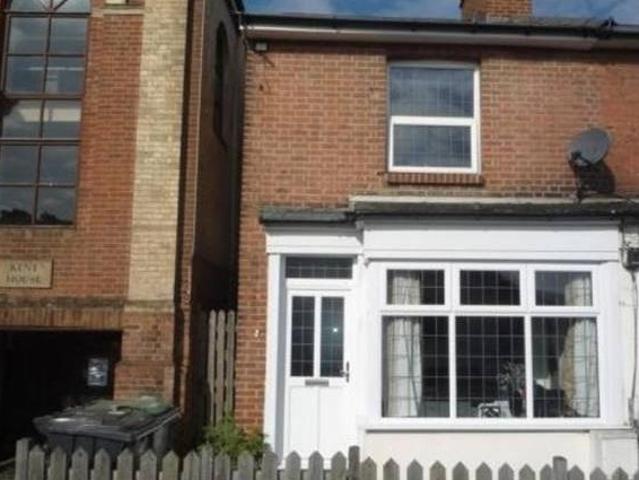 2 bedroom semidetached house for rent in Tonbridge TN9