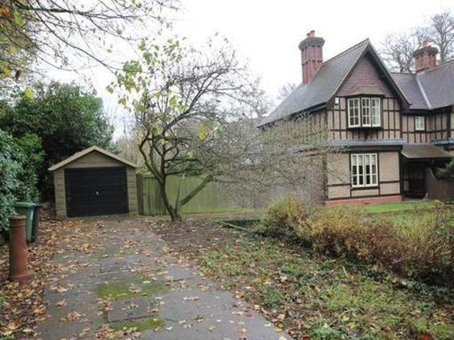 2 bedroom semidetached house for rent in Watton Road Colney Norwich Norfolk NR4
