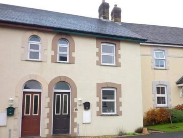 2 bedroom semidetached house for rent in Wesley Road Holsworthy EX22