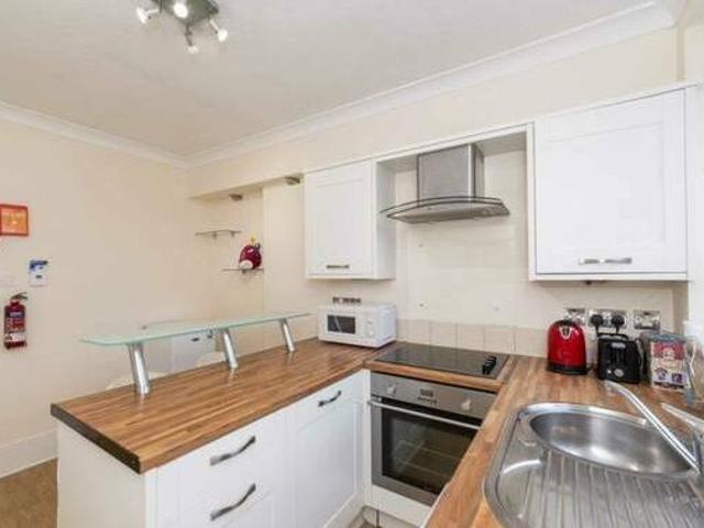 2 bedroom semidetached house for rent in Woodbridge Road Guildford GU1
