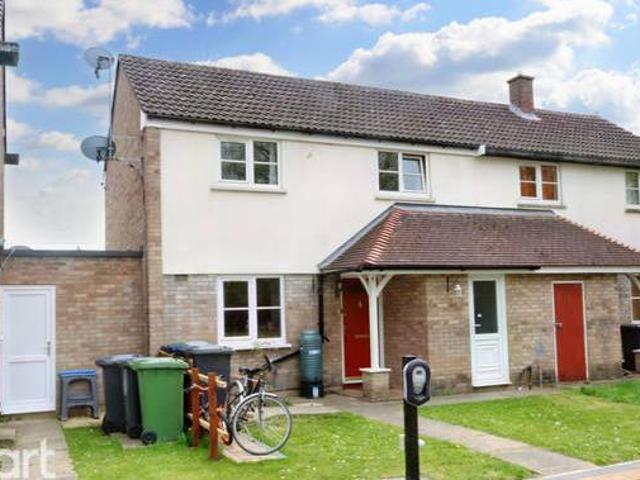 2 bedroom semidetached house for sale in Magdalene Close Cambridge CB24