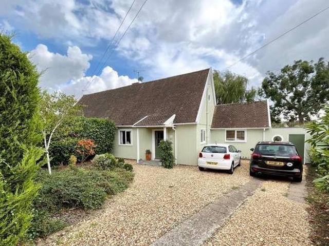 2 bedroom semidetached house for sale in Brockholt Road Caxton Cambridge CB23