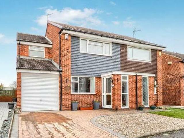 2 bedroom semidetached house for sale in Culross Grove Fairfield TS19