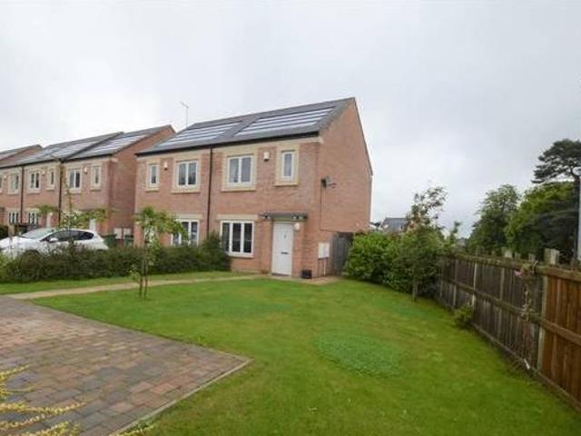 2 bedroom semidetached house for sale in Fern Close Prudhoe NE42