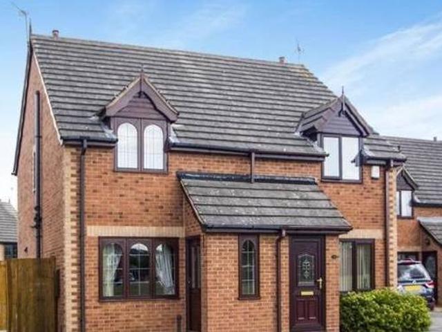 2 bedroom semidetached house for sale in Grace Road Doncaster DN12 1SD DN12