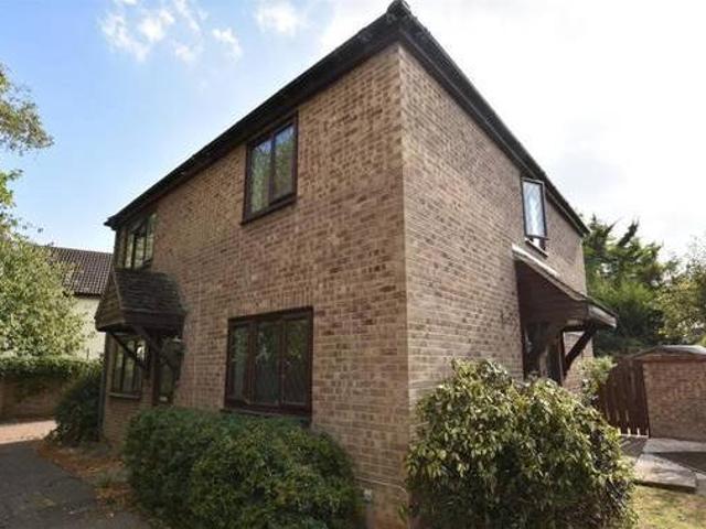 2 bedroom semidetached house for sale in Hallowell Down South Woodham Ferrers CM3