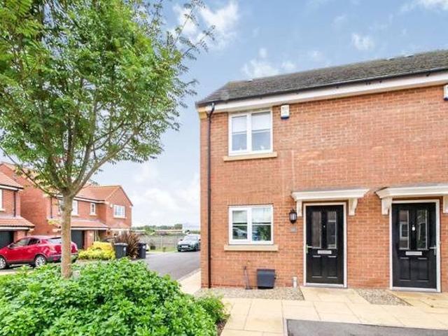 2 bedroom semidetached house for sale in Hardwicke Close York YO26