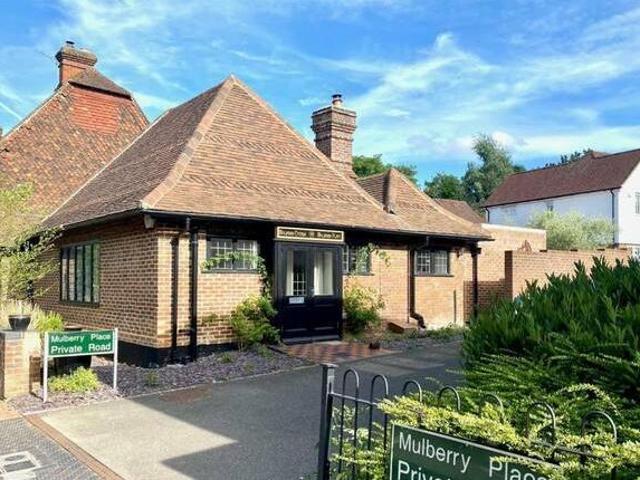 2 bedroom semidetached house for sale in High Street Brasted Westerham TN16