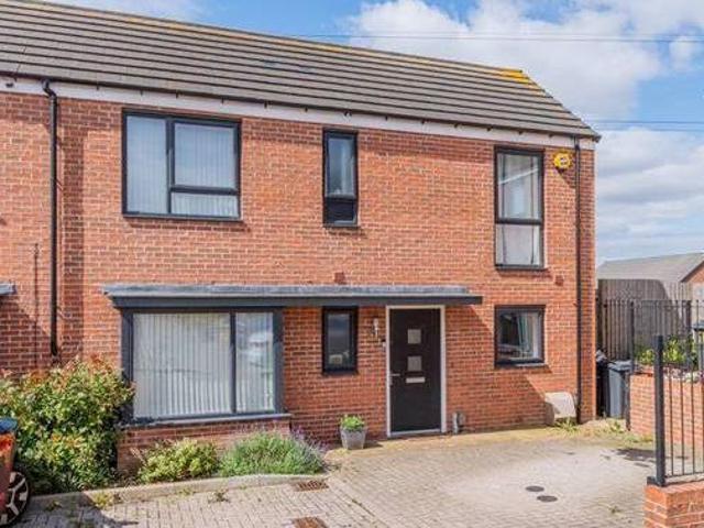 2 bedroom semidetached house for sale in Lower Beeches Road Birmingham B31