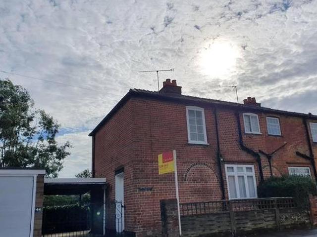 2 bedroom semidetached house for sale in Ray Mill Road West Maidenhead SL6