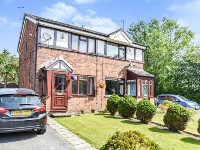 2 bedroom semidetached house for sale in St Georges Road Bury BL9