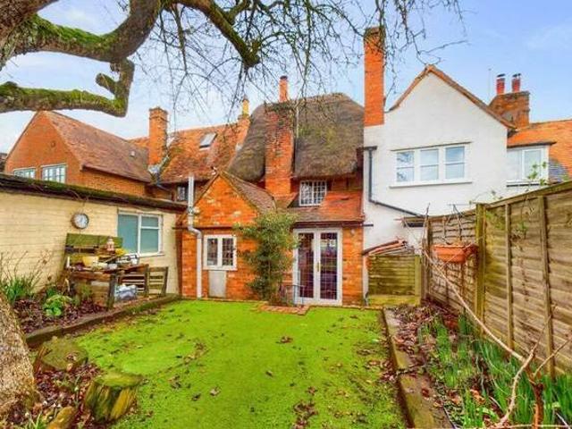 2 bedroom semidetached house for sale in Shirburn Street Watlington OX49