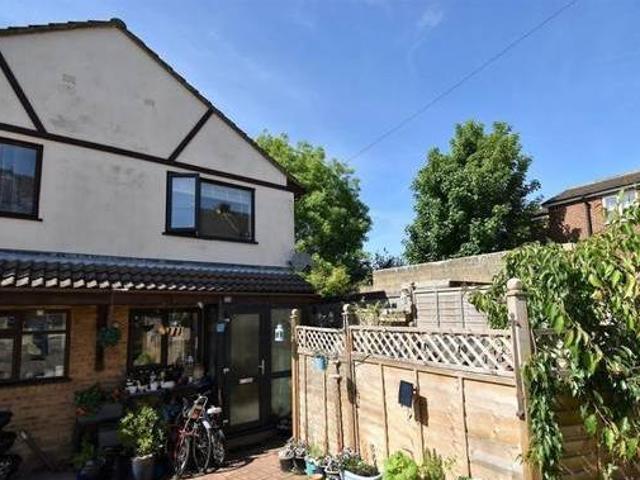 2 bedroom semidetached house for sale in Sidney Road Rochester ME1