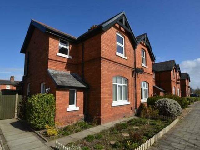 2 bedroom semidetached house for sale in South View Bromborough CH62