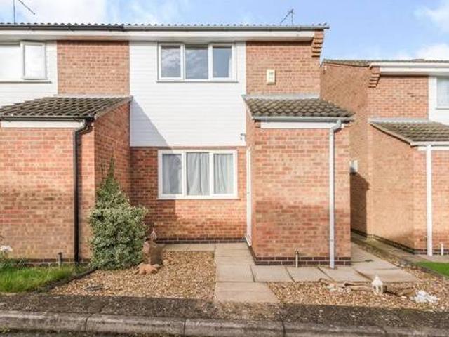 2 bedroom semidetached house for sale in Wexford Close Oadby LEICESTER LE2