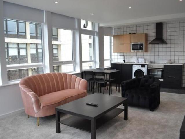 2 bedroom serviced apartment for rent in Apt 12 South Bond Street, Hull, East Riding Of Yorkshire, HU1