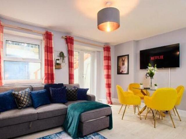 2 Bedroom Serviced Apartment For Rent In Bristol