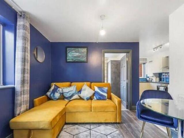 2 Bedroom Serviced Apartment For Rent In Harrow, Middlesex