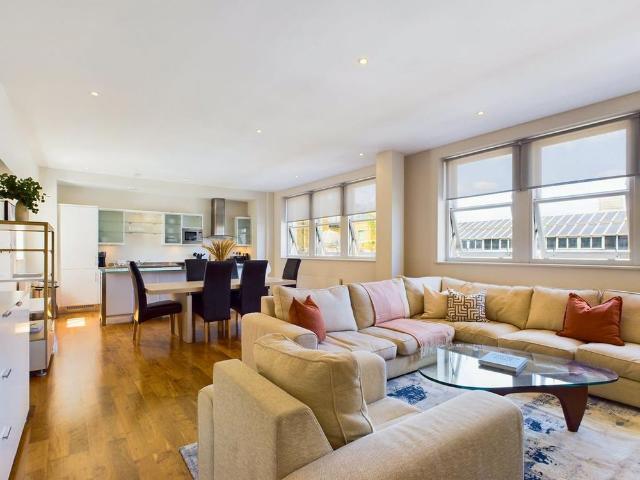 2 bedroom serviced apartment to rent