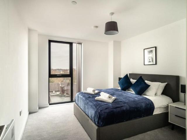 2 bedroom serviced apartments to rent