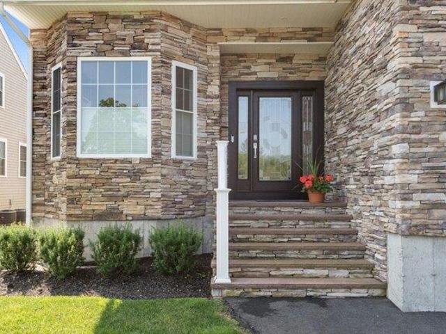 2 bedroom, Sharon MA 02067 104567996