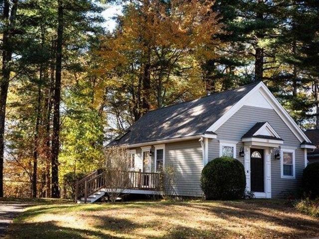 2 bedroom, Sharon MA 02067 104568325