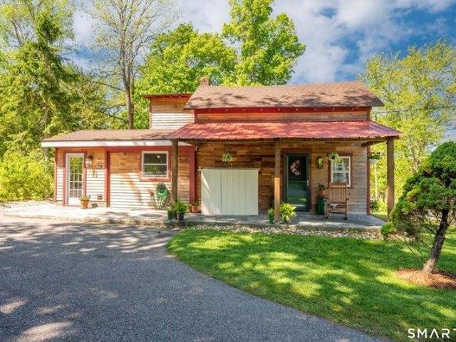 2 bedroom, Sharon CT 06069 105117100