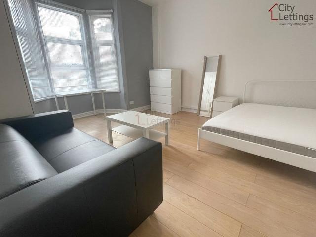 2 Bedroom Flat