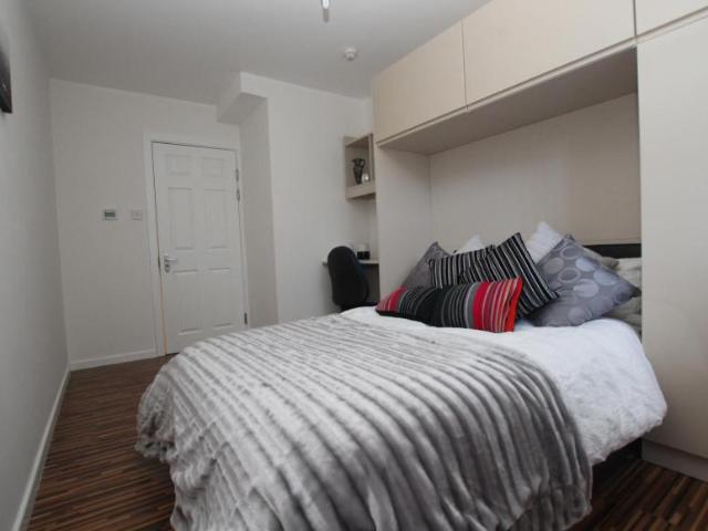 2 Bedroom Shared Living/roommate Manchester Manchester 90560898