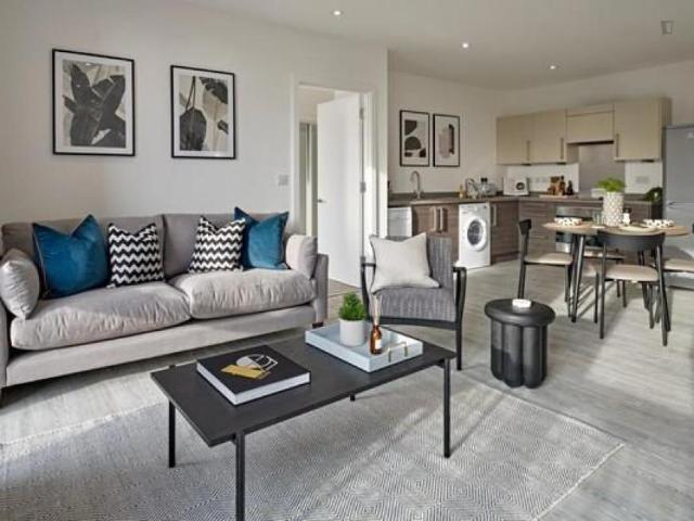 2 Bedroom Shared Living/roommate Manchester Manchester LS90560943