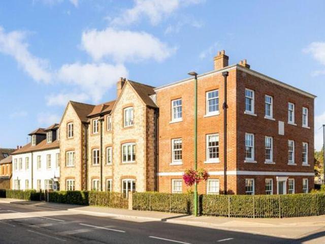 2 Bedroom Shared Living/roommate Midhurst West Sussex LS98377441